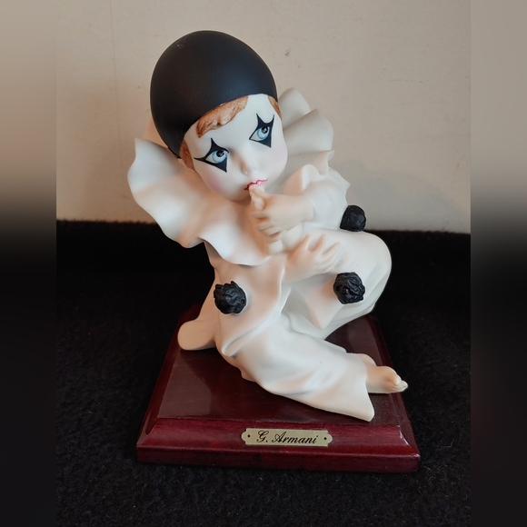 Giseppi Armani | Art | Porcelain Statue Pierrot Armani Gisseppi ...